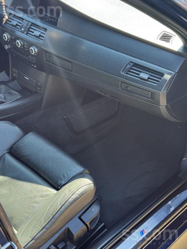 Blue BMW 530 2007 in Bauska, with an engine capacity of 3.00 L and mileage of 425 thousand km for 5850 €, photo 9 on AUTOMOTO.COM.LV