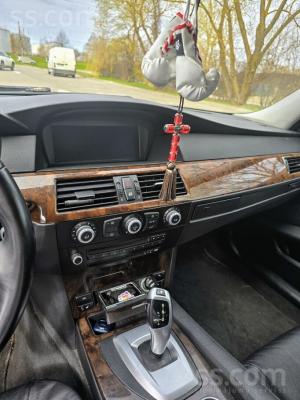 Zils BMW 530 2007 Rīga, ar dzinēja tilpumu 3.00 L un nobraukumu 360 tūkst. km par 5300 €, foto 13 vietnē AUTOMOTO.COM.LV