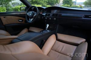 Blue BMW 530 2007 in Riga, with an engine capacity of 3.00 L and mileage of 367 thousand km for 5490 €, photo 13 on AUTOMOTO.COM.LV
