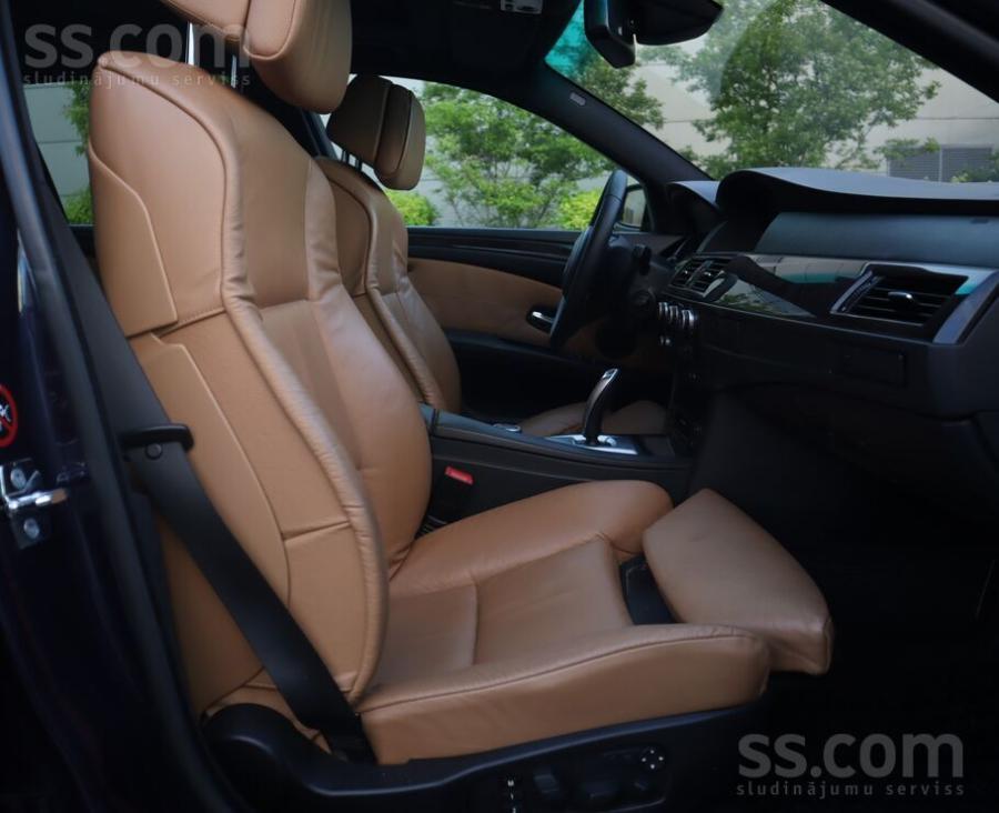 Blue BMW 530 2007 in Riga, with an engine capacity of 3.00 L and mileage of 367 thousand km for 5490 €, photo 15 on AUTOMOTO.COM.LV