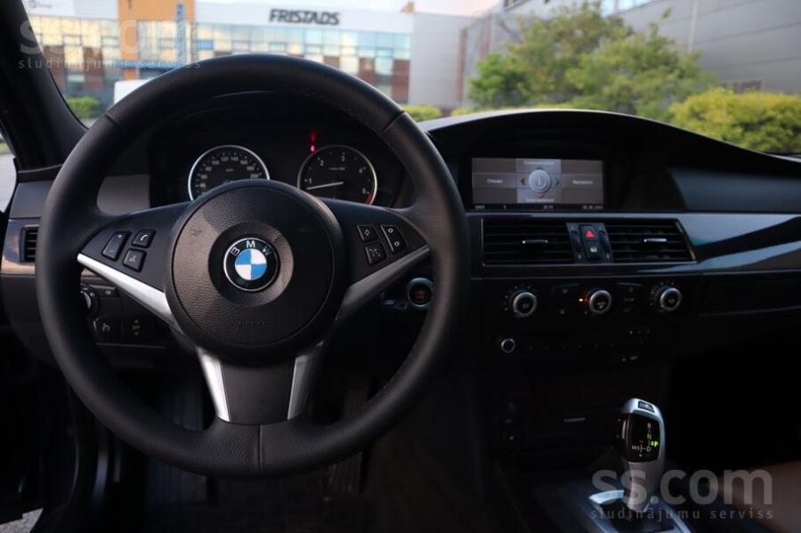 Blue BMW 530 2007 in Riga, with an engine capacity of 3.00 L and mileage of 367 thousand km for 5490 €, photo 23 on AUTOMOTO.COM.LV
