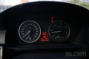 Blue BMW 530 2007 in Riga, with an engine capacity of 3.00 L and mileage of 367 thousand km for 5490 €, photo 25 on AUTOMOTO.COM.LV