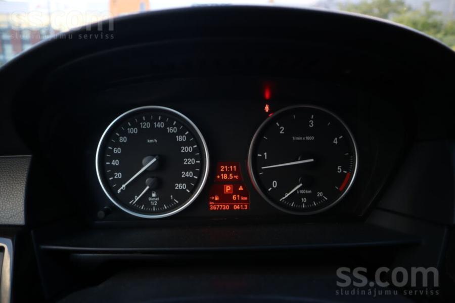 Blue BMW 530 2007 in Riga, with an engine capacity of 3.00 L and mileage of 367 thousand km for 5490 €, photo 25 on AUTOMOTO.COM.LV
