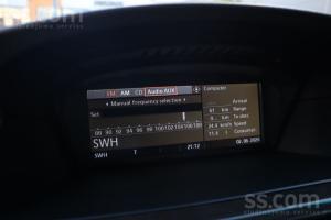 Blue BMW 530 2007 in Riga, with an engine capacity of 3.00 L and mileage of 367 thousand km for 5490 €, photo 33 on AUTOMOTO.COM.LV