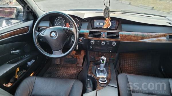 Zils BMW 530 2007 Bauska, ar dzinēja tilpumu 3.00 L un nobraukumu 302 tūkst. km par 4190 €, foto 6 vietnē AUTOMOTO.COM.LV