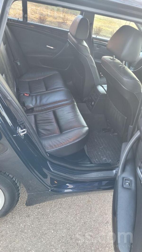 Zils BMW 530 2007 Bauska, ar dzinēja tilpumu 3.00 L un nobraukumu 302 tūkst. km par 4190 €, foto 9 vietnē AUTOMOTO.COM.LV