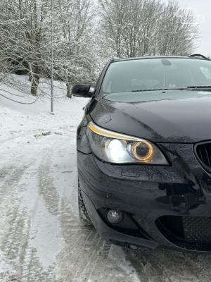 Blue BMW 530 2008 in Alytus, with an engine capacity of 3.00 L and mileage of 260 thousand km for 5300 €, photo 4 on AUTOMOTO.COM.LV