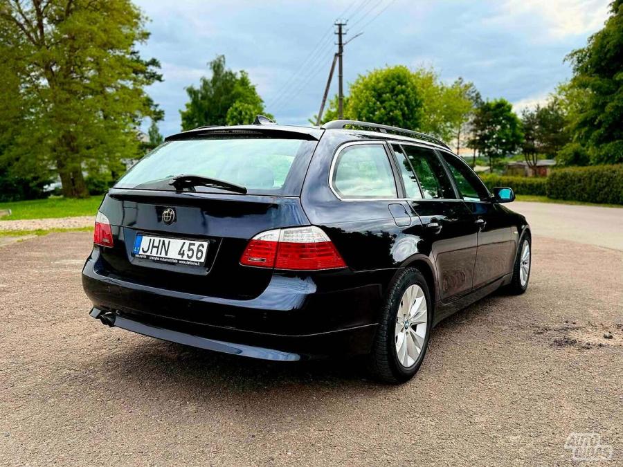Blue BMW 530 2008 in Kaunas, with an engine capacity of 3.00 L and mileage of 366 thousand km for 3850 €, photo 4 on AUTOMOTO.COM.LV