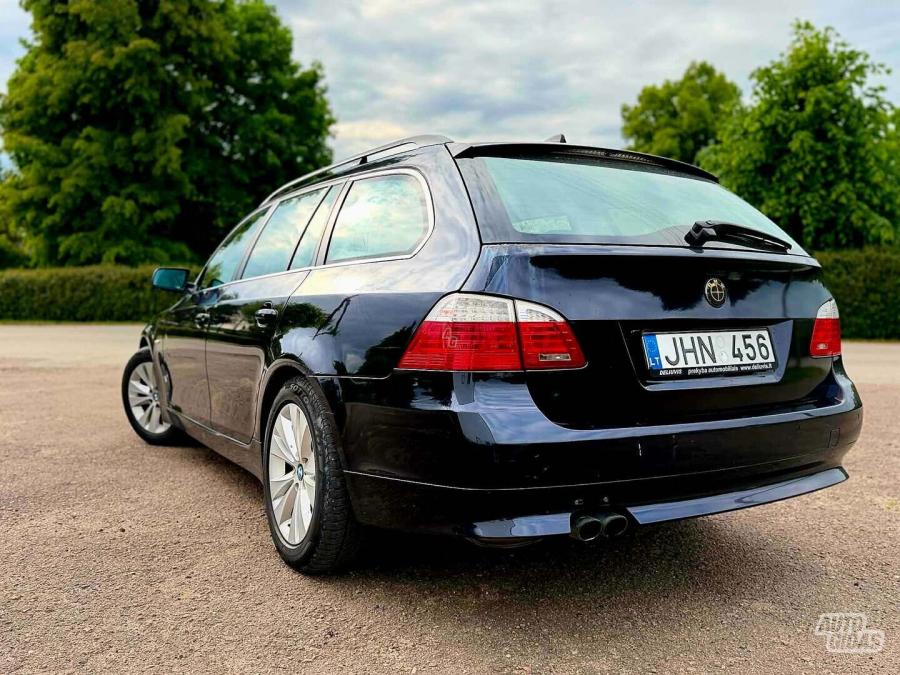 Blue BMW 530 2008 in Kaunas, with an engine capacity of 3.00 L and mileage of 366 thousand km for 3850 €, photo 14 on AUTOMOTO.COM.LV