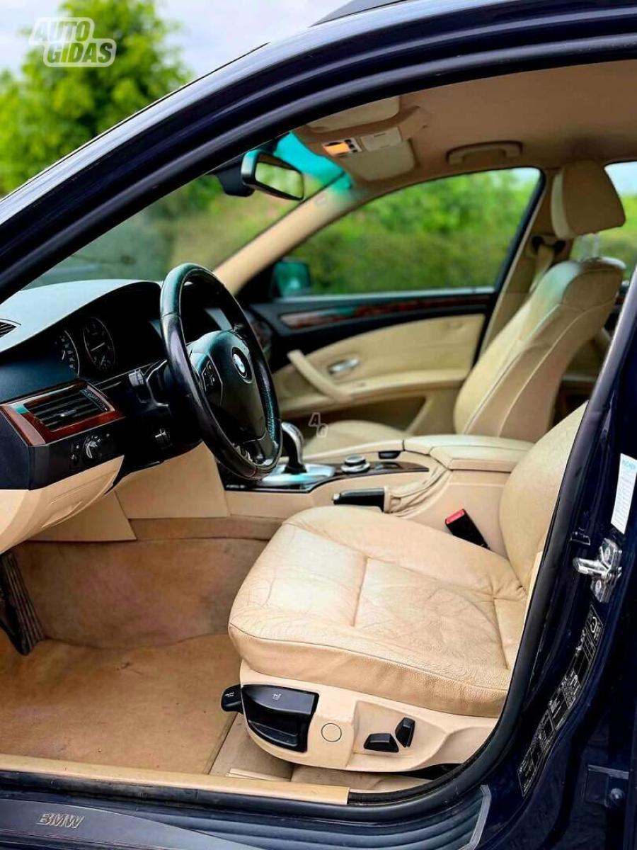 Blue BMW 530 2008 in Kaunas, with an engine capacity of 3.00 L and mileage of 366 thousand km for 3400 €, photo 14 on AUTOMOTO.COM.LV