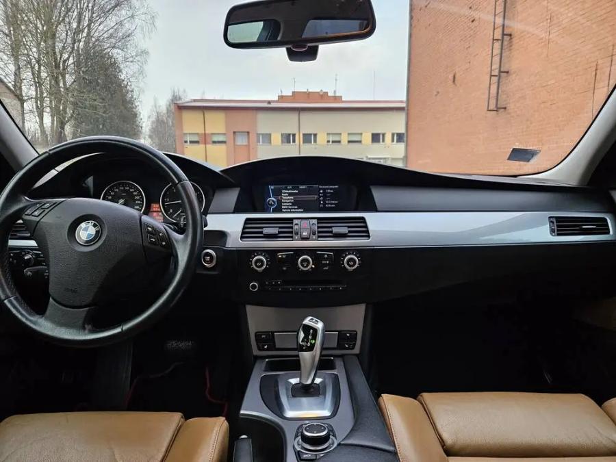 Синий БМВ 530 2008 в Екабпилс, объемом двигателя 3.00 л и пробегом 345 тыс. км за 4990 €, фото 23 на AUTOMOTO.COM.LV