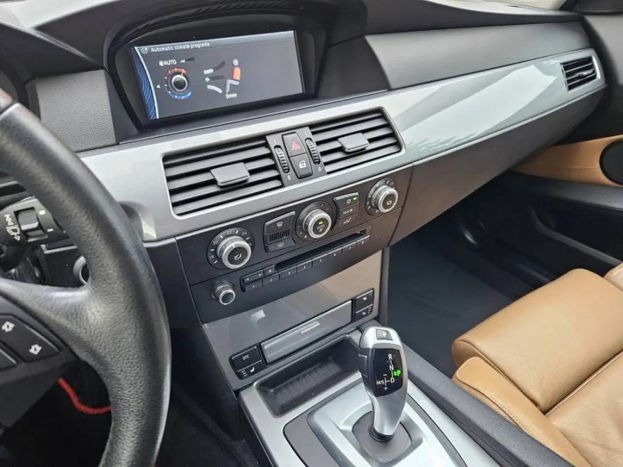 Синий БМВ 530 2008 в Екабпилс, объемом двигателя 3.00 л и пробегом 345 тыс. км за 4990 €, фото 27 на AUTOMOTO.COM.LV