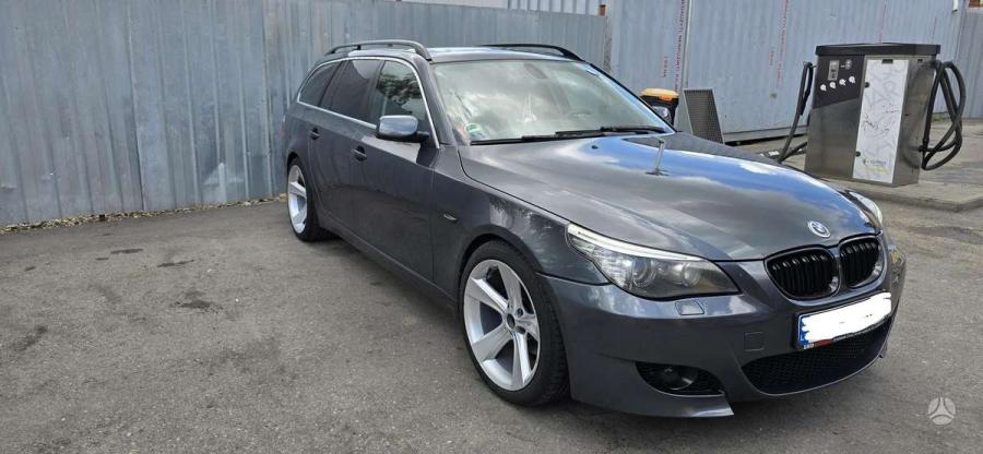 Zils BMW 530 2008 Kauņa, ar dzinēja tilpumu 2.99 L un nobraukumu 423 tūkst. km par 5200 €, foto 4 vietnē AUTOMOTO.COM.LV