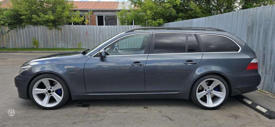 Zils BMW 530 2008 Kauņa, ar dzinēja tilpumu 2.99 L un nobraukumu 423 tūkst. km par 5200 €, foto 5 vietnē AUTOMOTO.COM.LV