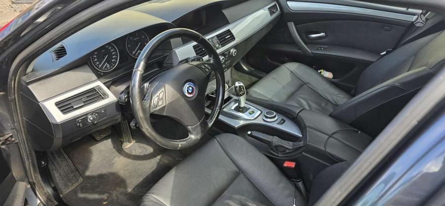 Zils BMW 530 2008 Kauņa, ar dzinēja tilpumu 2.99 L un nobraukumu 423 tūkst. km par 5200 €, foto 10 vietnē AUTOMOTO.COM.LV