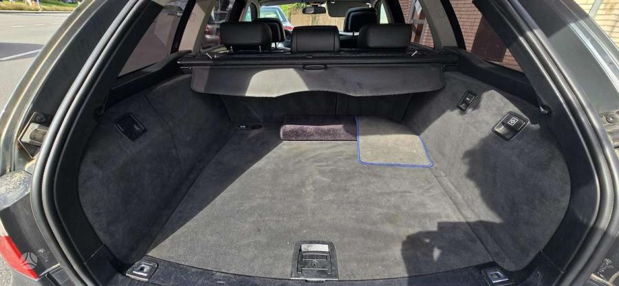 Zils BMW 530 2008 Kauņa, ar dzinēja tilpumu 2.99 L un nobraukumu 423 tūkst. km par 5200 €, foto 13 vietnē AUTOMOTO.COM.LV