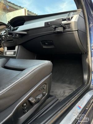 Blue BMW 530 2008 in Silute, with an engine capacity of 3.00 L and mileage of 395 thousand km for 5500 €, photo 18 on AUTOMOTO.COM.LV