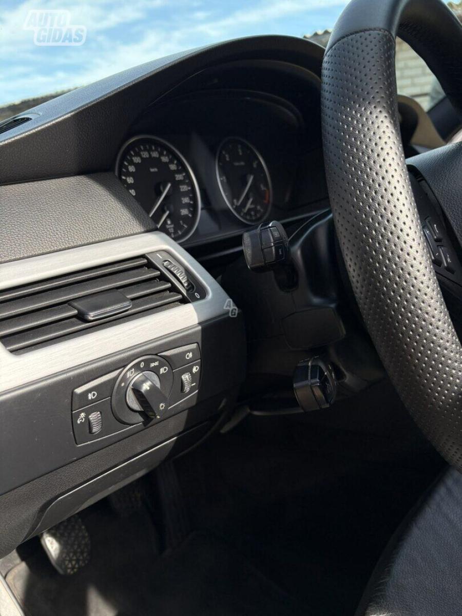 Blue BMW 530 2008 in Silute, with an engine capacity of 3.00 L and mileage of 395 thousand km for 5500 €, photo 23 on AUTOMOTO.COM.LV