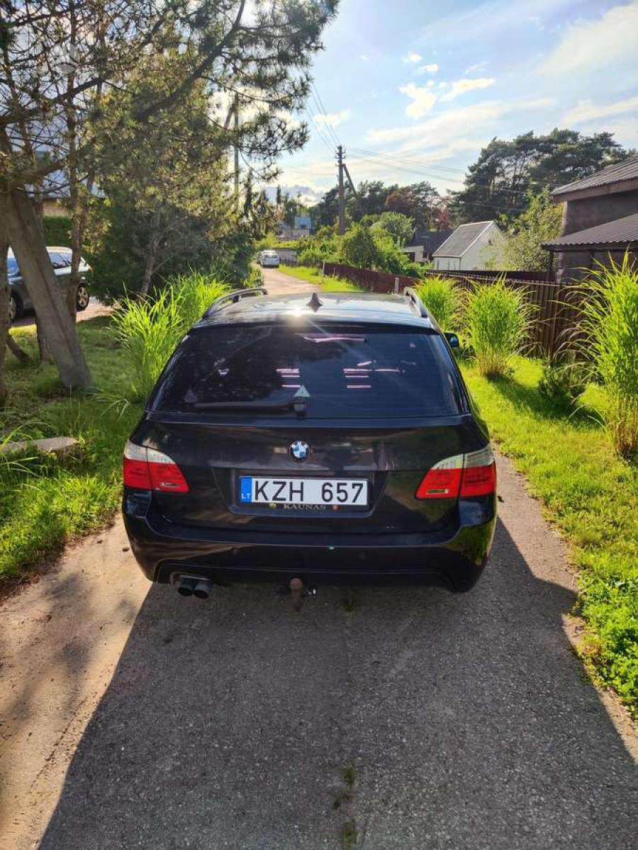 Blue BMW 530 2008 in Kaunas, with an engine capacity of 2.99 L and mileage of 384 thousand km for 6700 €, photo 7 on AUTOMOTO.COM.LV