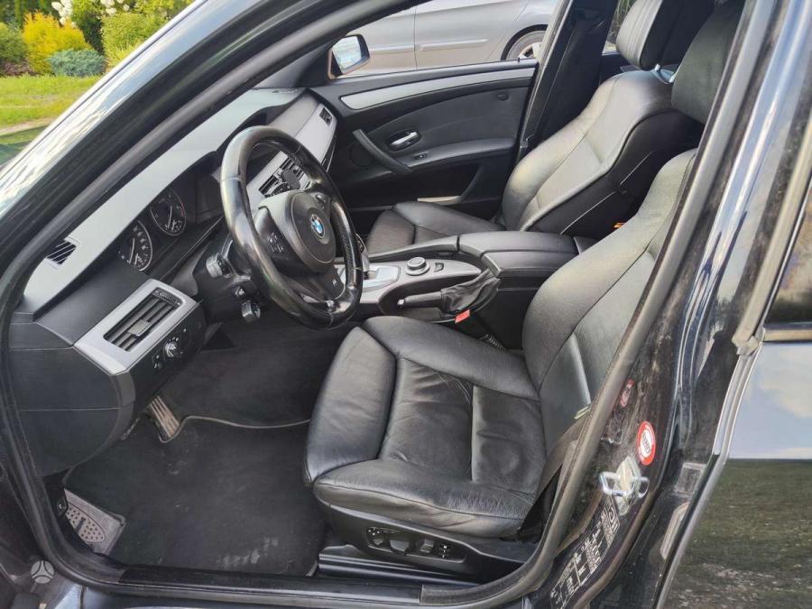 Blue BMW 530 2008 in Kaunas, with an engine capacity of 2.99 L and mileage of 384 thousand km for 6700 €, photo 13 on AUTOMOTO.COM.LV