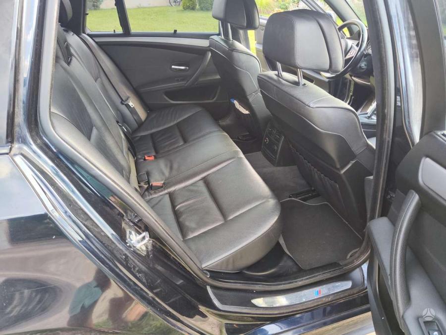 Blue BMW 530 2008 in Kaunas, with an engine capacity of 2.99 L and mileage of 384 thousand km for 6700 €, photo 15 on AUTOMOTO.COM.LV