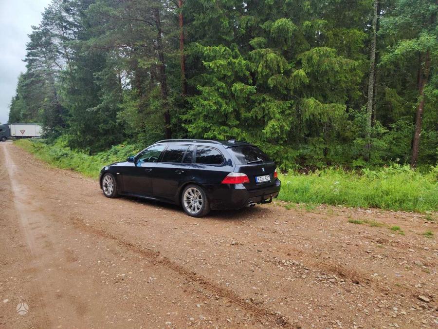 Blue BMW 530 2008 in Kaunas, with an engine capacity of 2.99 L and mileage of 384 thousand km for 6700 €, photo 23 on AUTOMOTO.COM.LV