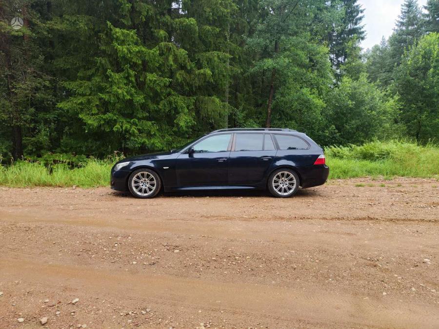Blue BMW 530 2008 in Kaunas, with an engine capacity of 2.99 L and mileage of 384 thousand km for 6700 €, photo 24 on AUTOMOTO.COM.LV
