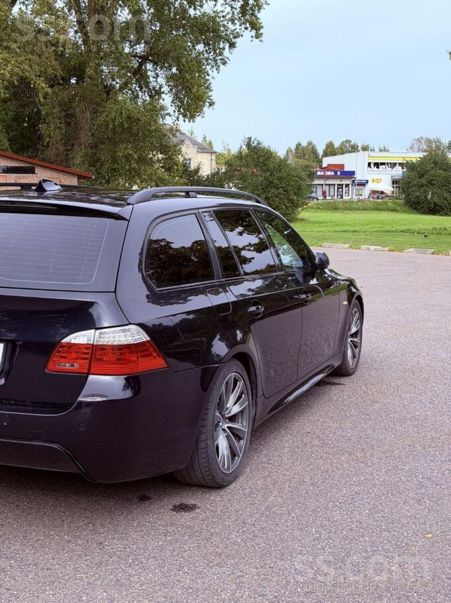 Zils BMW 530 2008 Rīga, ar dzinēja tilpumu 3.00 L un nobraukumu 420 tūkst. km par 4200 €, foto 14 vietnē AUTOMOTO.COM.LV