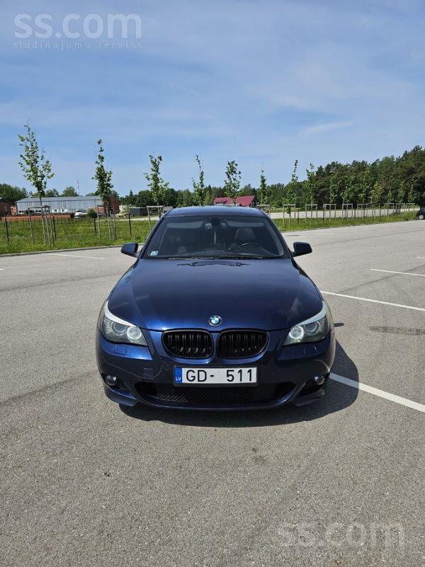 Zils BMW 530 2009 Valmiera, ar dzinēja tilpumu 3.00 L un nobraukumu 342 tūkst. km par 5595 €, foto 9 vietnē AUTOMOTO.COM.LV