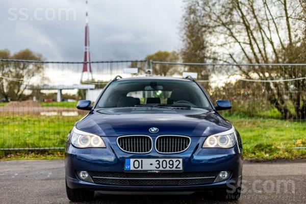 Blue BMW 530 2009 in Riga, with an engine capacity of 3.00 L and mileage of 342 thousand km for 6690 €, photo 3 on AUTOMOTO.COM.LV