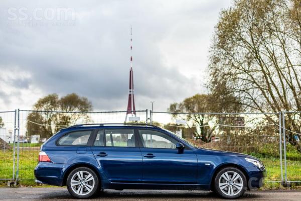 Blue BMW 530 2009 in Riga, with an engine capacity of 3.00 L and mileage of 342 thousand km for 6690 €, photo 5 on AUTOMOTO.COM.LV