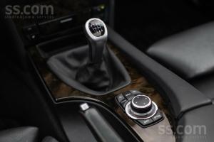 Zils BMW 530 2009 Rīga, ar dzinēja tilpumu 3.00 L un nobraukumu 342 tūkst. km par 6690 €, foto 26 vietnē AUTOMOTO.COM.LV