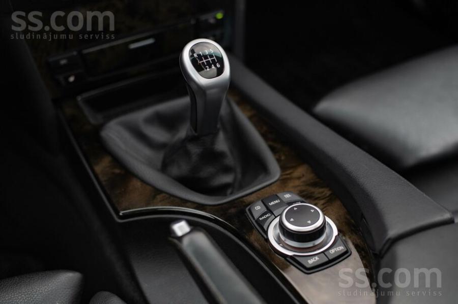Zils BMW 530 2009 Rīga, ar dzinēja tilpumu 3.00 L un nobraukumu 342 tūkst. km par 6690 €, foto 26 vietnē AUTOMOTO.COM.LV