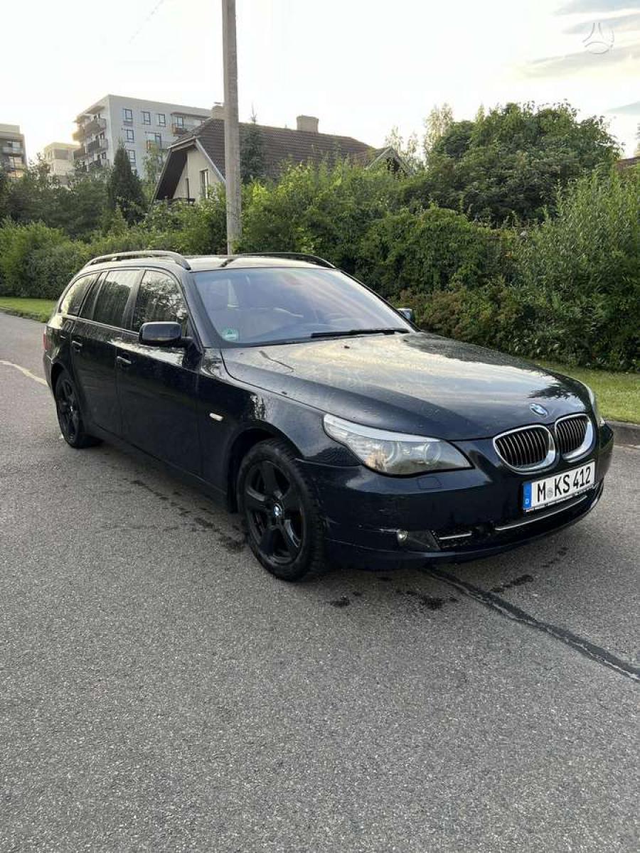 Blue BMW 530 2009 in Vilnius, with an engine capacity of 2.99 L and mileage of 420 thousand km for 3850 €, photo 3 on AUTOMOTO.COM.LV