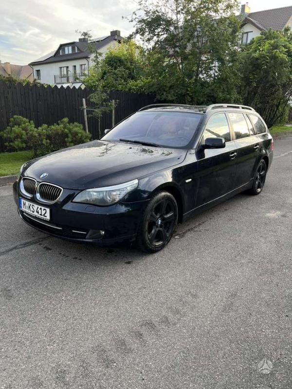 Zils BMW 530 2009 Viļņa, ar dzinēja tilpumu 2.99 L un nobraukumu 425 tūkst. km par 3850 €, foto 1 vietnē AUTOMOTO.COM.LV