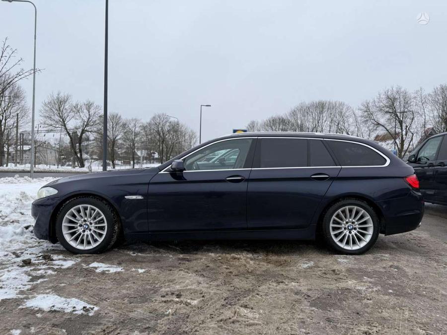 Zils BMW 530 2010 Viļņa, ar dzinēja tilpumu 2.99 L un nobraukumu 357 tūkst. km par 9800 €, foto 4 vietnē AUTOMOTO.COM.LV