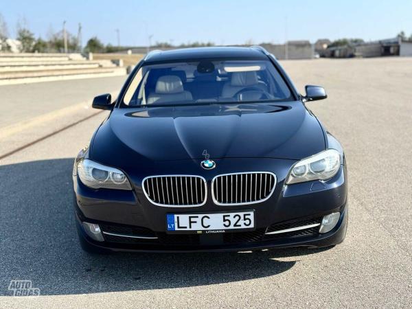 Blue BMW 530 2010 in Vilnius, with an engine capacity of 3.00 L and mileage of 358 thousand km for 8950 €, photo 2 on AUTOMOTO.COM.LV