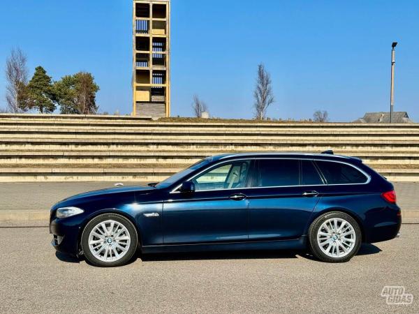 Blue BMW 530 2010 in Vilnius, with an engine capacity of 3.00 L and mileage of 358 thousand km for 8950 €, photo 8 on AUTOMOTO.COM.LV