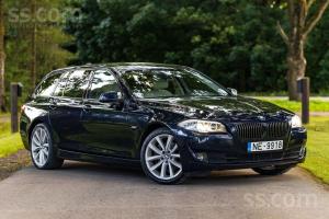 Zils BMW 530 2010 Jelgava, ar dzinēja tilpumu 3.00 L un nobraukumu 296 tūkst. km par 7400 €, foto  vietnē AUTOMOTO.COM.LV