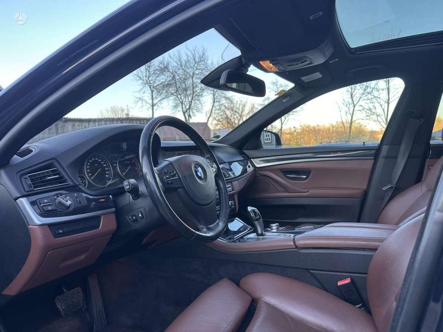 Zils BMW 530 2010 Kaišiadorys, ar dzinēja tilpumu 2.99 L un nobraukumu 348 tūkst. km par 7300 €, foto 16 vietnē AUTOMOTO.COM.LV