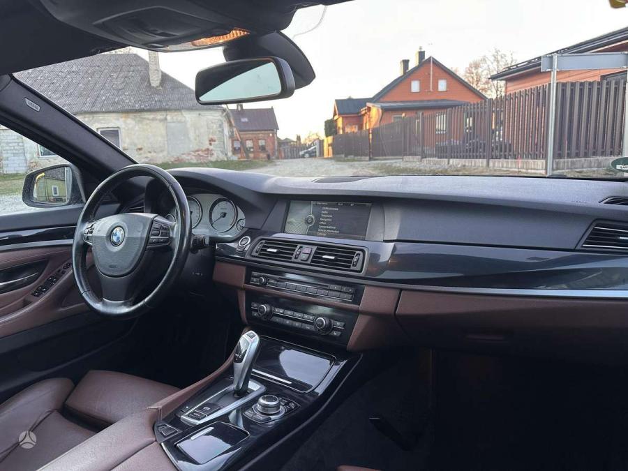 Zils BMW 530 2010 Kaišiadorys, ar dzinēja tilpumu 2.99 L un nobraukumu 348 tūkst. km par 7300 €, foto 25 vietnē AUTOMOTO.COM.LV