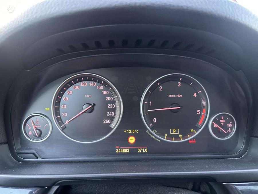 Zils BMW 530 2010 Kaišiadorys, ar dzinēja tilpumu 2.99 L un nobraukumu 348 tūkst. km par 7300 €, foto 32 vietnē AUTOMOTO.COM.LV