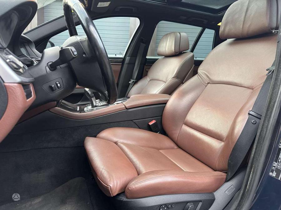 Zils BMW 530 2010 Kaišiadorys, ar dzinēja tilpumu 2.99 L un nobraukumu 348 tūkst. km par 6500 €, foto 20 vietnē AUTOMOTO.COM.LV