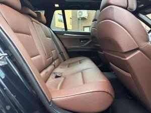 Zils BMW 530 2010 Kaišiadorys, ar dzinēja tilpumu 2.99 L un nobraukumu 348 tūkst. km par 6500 €, foto 26 vietnē AUTOMOTO.COM.LV