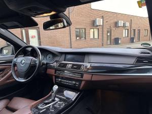 Zils BMW 530 2010 Kaišiadorys, ar dzinēja tilpumu 2.99 L un nobraukumu 348 tūkst. km par 6500 €, foto 27 vietnē AUTOMOTO.COM.LV