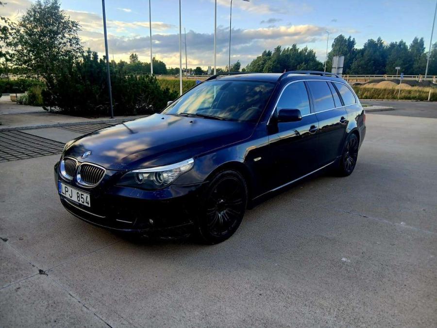 Синий БМВ 530 2010 в Вильнюс, объемом двигателя 2.99 л и пробегом 426 тыс. км за 2700 €, фото 3 на AUTOMOTO.COM.LV