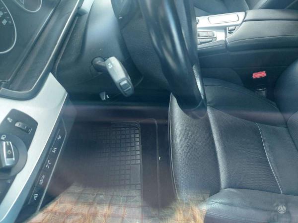 Zils BMW 530 2010 Marijampole, ar dzinēja tilpumu 0.00 L un nobraukumu 400 tūkst. km par 7700 €, foto 9 vietnē AUTOMOTO.COM.LV