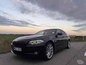 Zils BMW 530 2010 Kauņa, ar dzinēja tilpumu 3.00 L un nobraukumu 343 tūkst. km par 8450 €, foto  vietnē AUTOMOTO.COM.LV