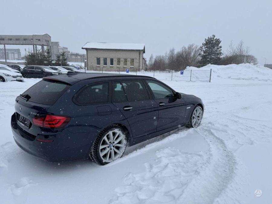 Blue BMW 530 2011 in Telschi, with an engine capacity of 2.99 L and mileage of 246 thousand km for 7499 €, photo 8 on AUTOMOTO.COM.LV