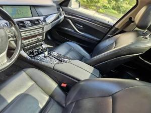 Zils BMW 530 2011 Jēkabpils, ar dzinēja tilpumu 3.00 L un nobraukumu 302 tūkst. km par 7200 €, foto 12 vietnē AUTOMOTO.COM.LV